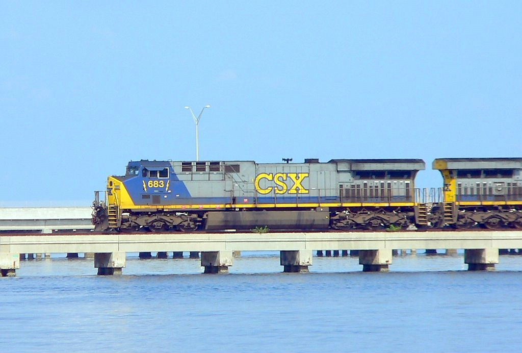 CSX 683